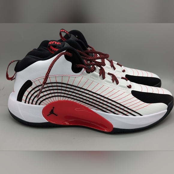 Jordan | Shoes | Nike Jordan Jumpman 22 White University Red Black ...